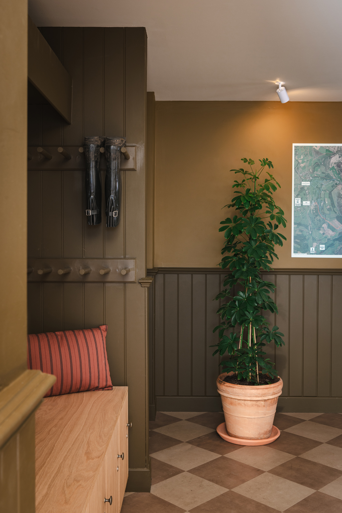 Best Rate Guarantee: Book Direct with Chatsworth Escapes