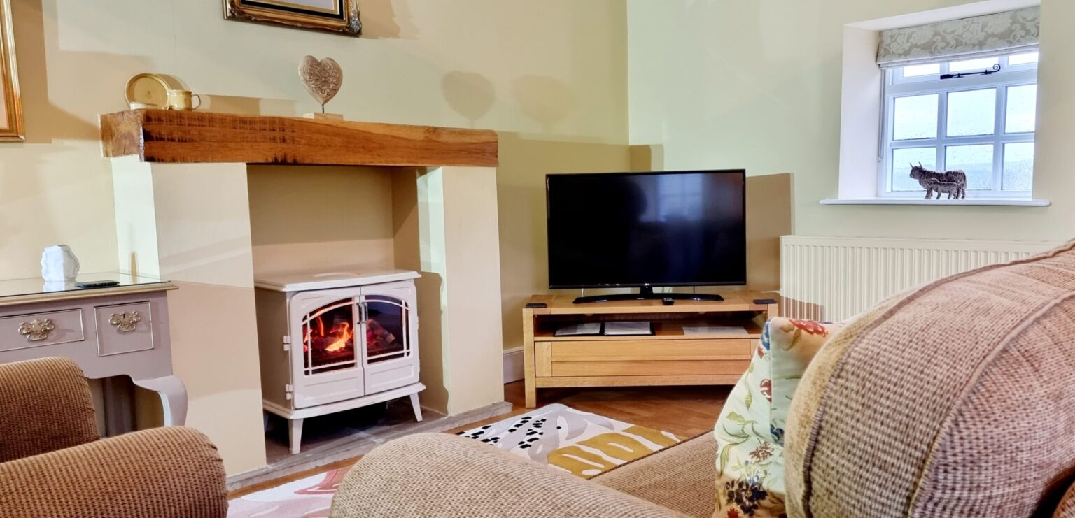 Rowsley Cottage: Converted Barn Holiday Cottage | Chatsworth Escapes