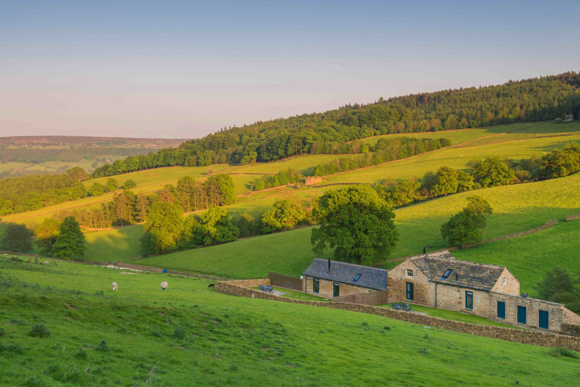 Rye Croft Cottage: Upside-Down Valley Cottage in Calton Lees, Peak ...