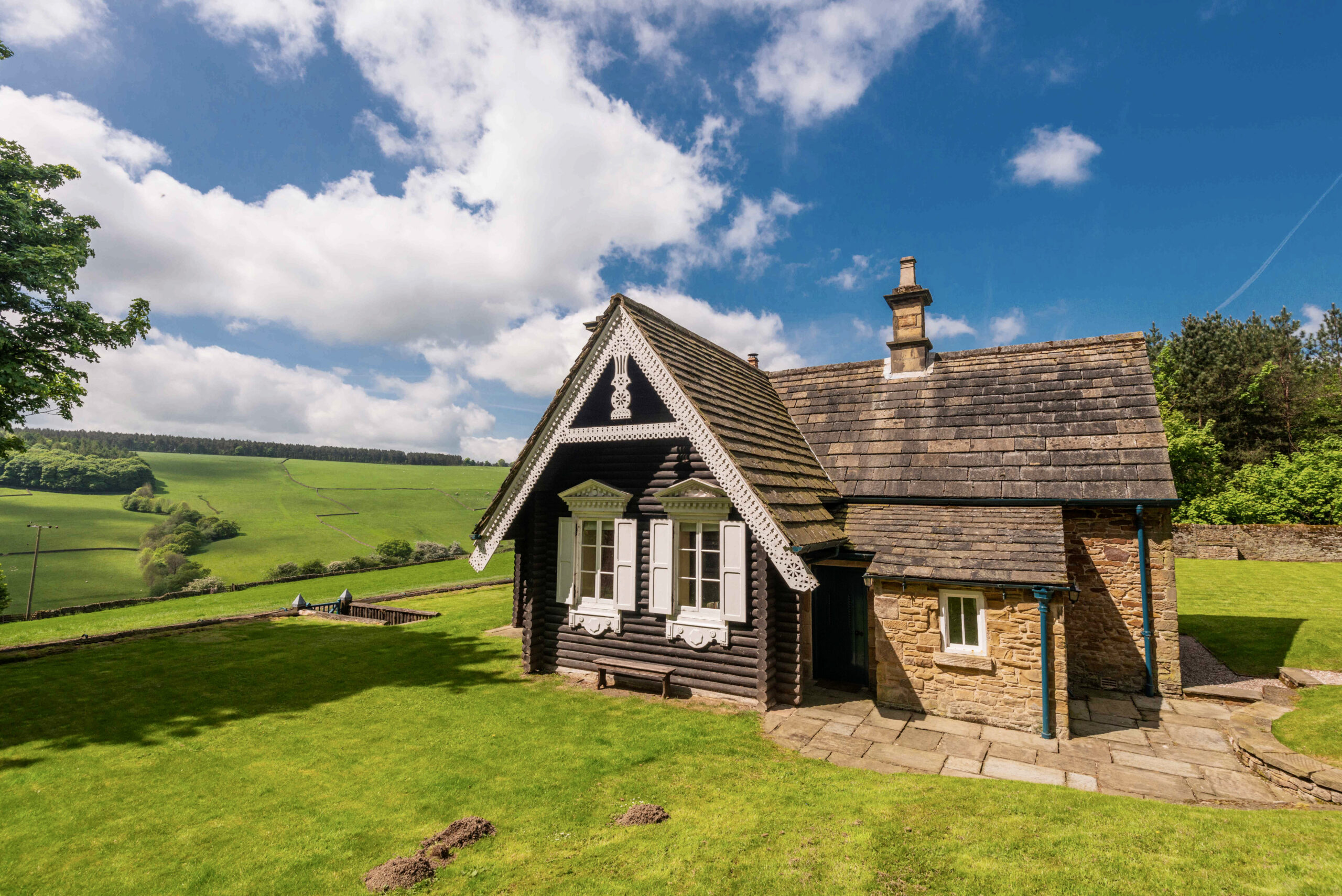 Russian Cottage: Unique Holiday Cottage near Bakewell, Peak District ...